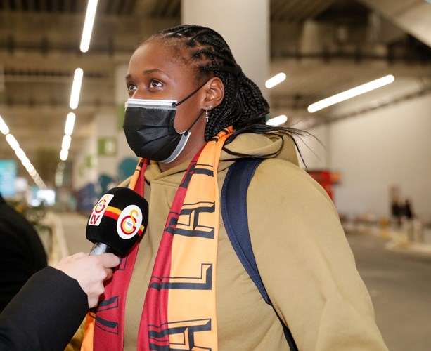 Shante Evans: "Çabuk uyum sağlayıp katkı vermek istiyorum ...