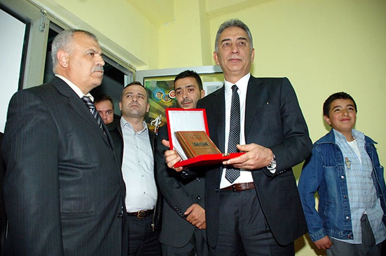 Alpaslan Dikmen Spor Salonu Açıldı - GALATASARAY.ORG