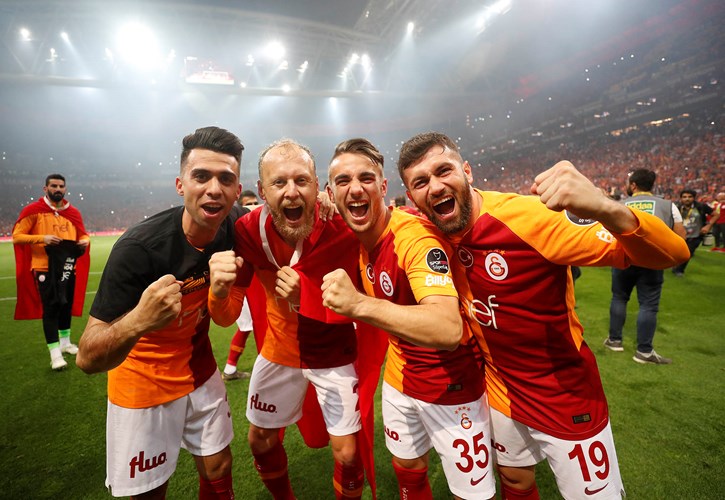 ŞAMPİYON GALATASARAY! - GALATASARAY.ORG