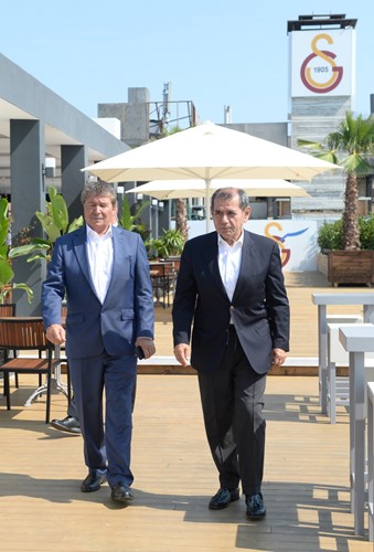 Kuzey Kıbrıs Türk Cumhuriyeti Başbakanı Ünal Üstel kulübümüzü ziyaret ...